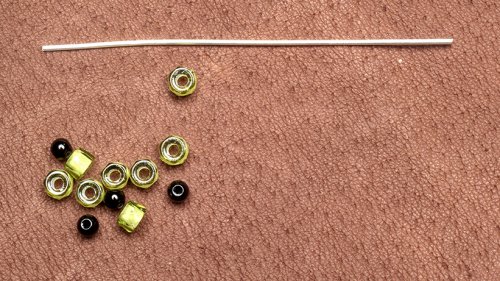 Circle Link Beaded Chain Necklace | Contemporary Wire Jewelry