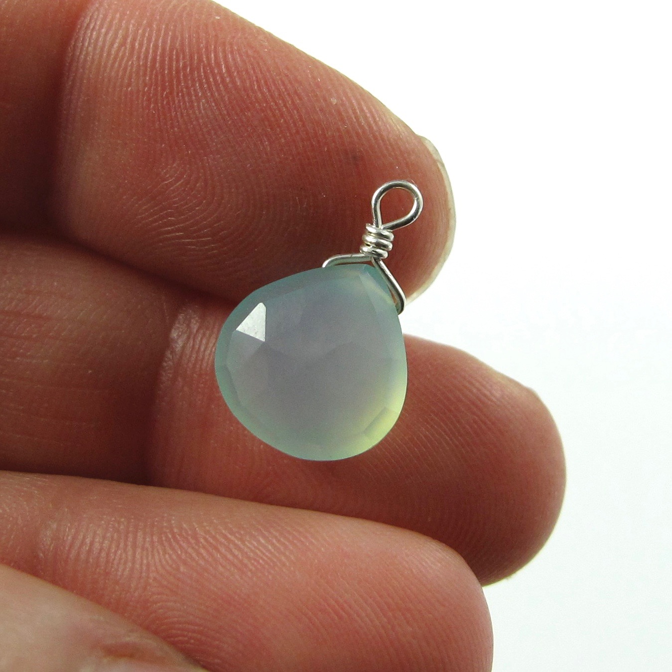 How to make a Briolette Wrap, a Free Wire Jewelry Pattern by Kate ...